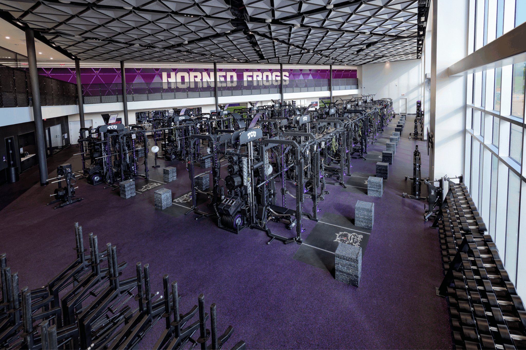 10 Elite College Football Weight Rooms You Need to See - Abacus Sports